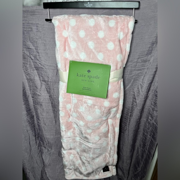 kate spade | Bedding | Kate Spade Chalk Pink 6 X 70plush Throw | Poshmark